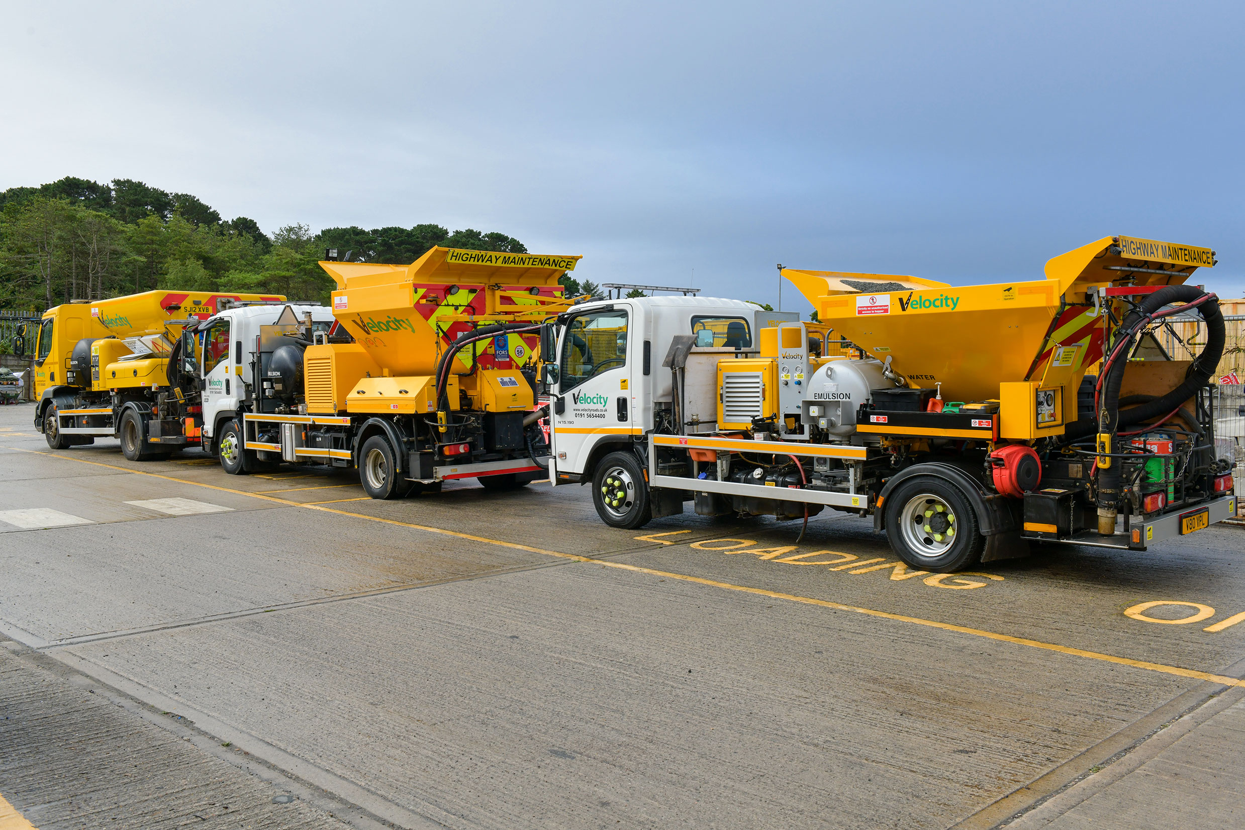 New machine helps repair potholes that are difficult to reach - Velocity